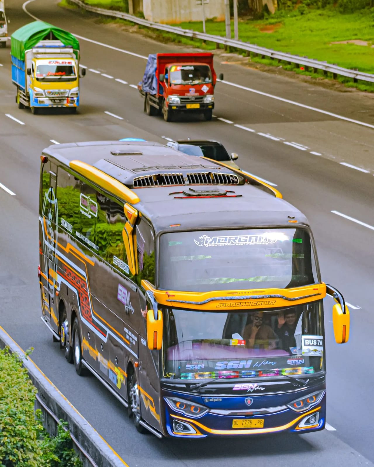 Home - PO SGN HOLIDAY BUS