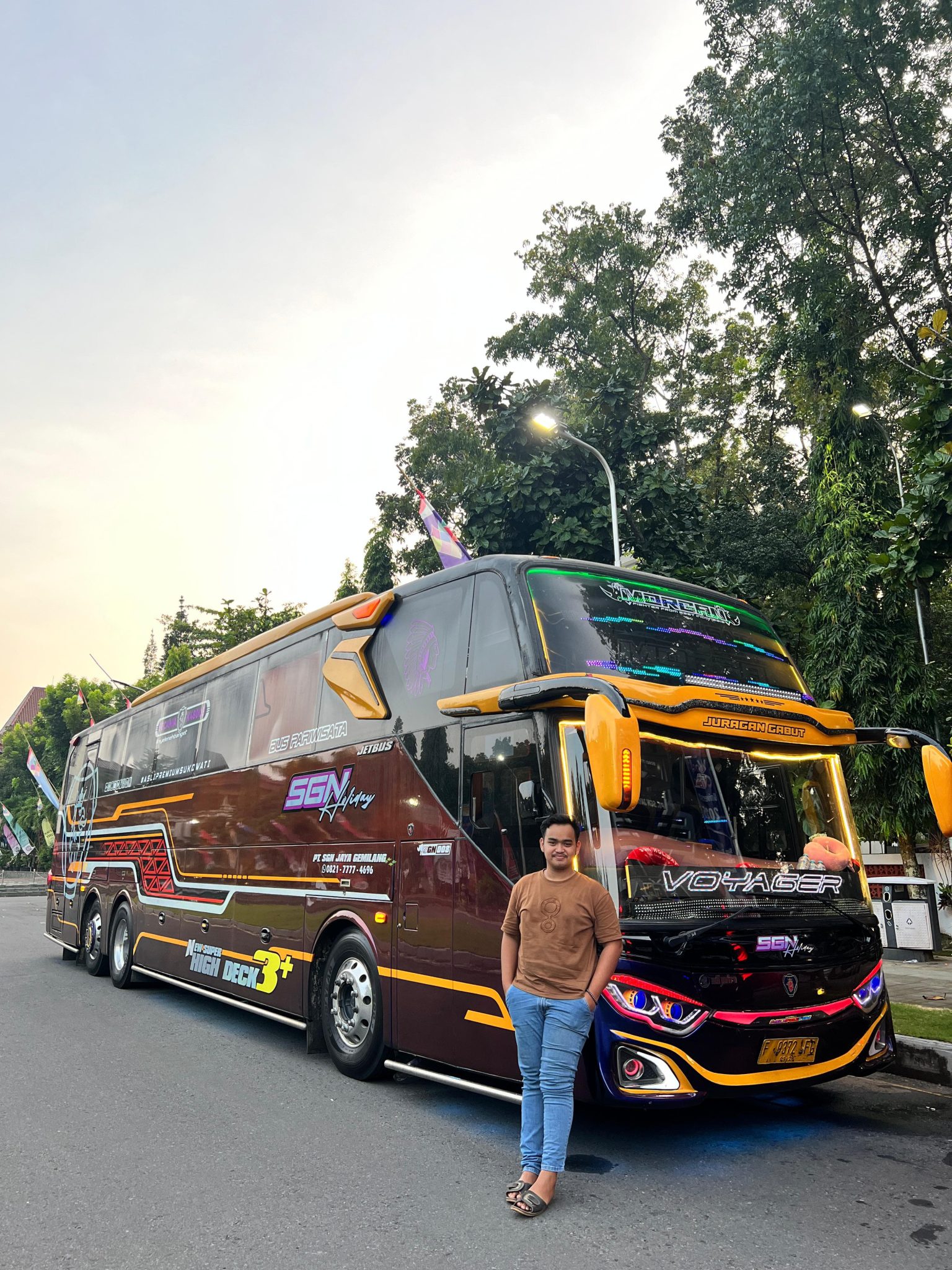 Home - PO SGN HOLIDAY BUS